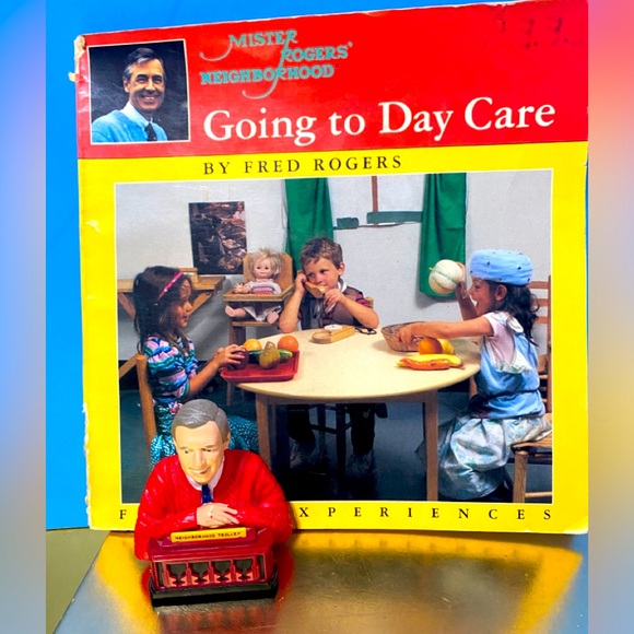 The Fred Rogers Co | Toys | Mister Rogers Neighborhood Vtg Book Talking ...